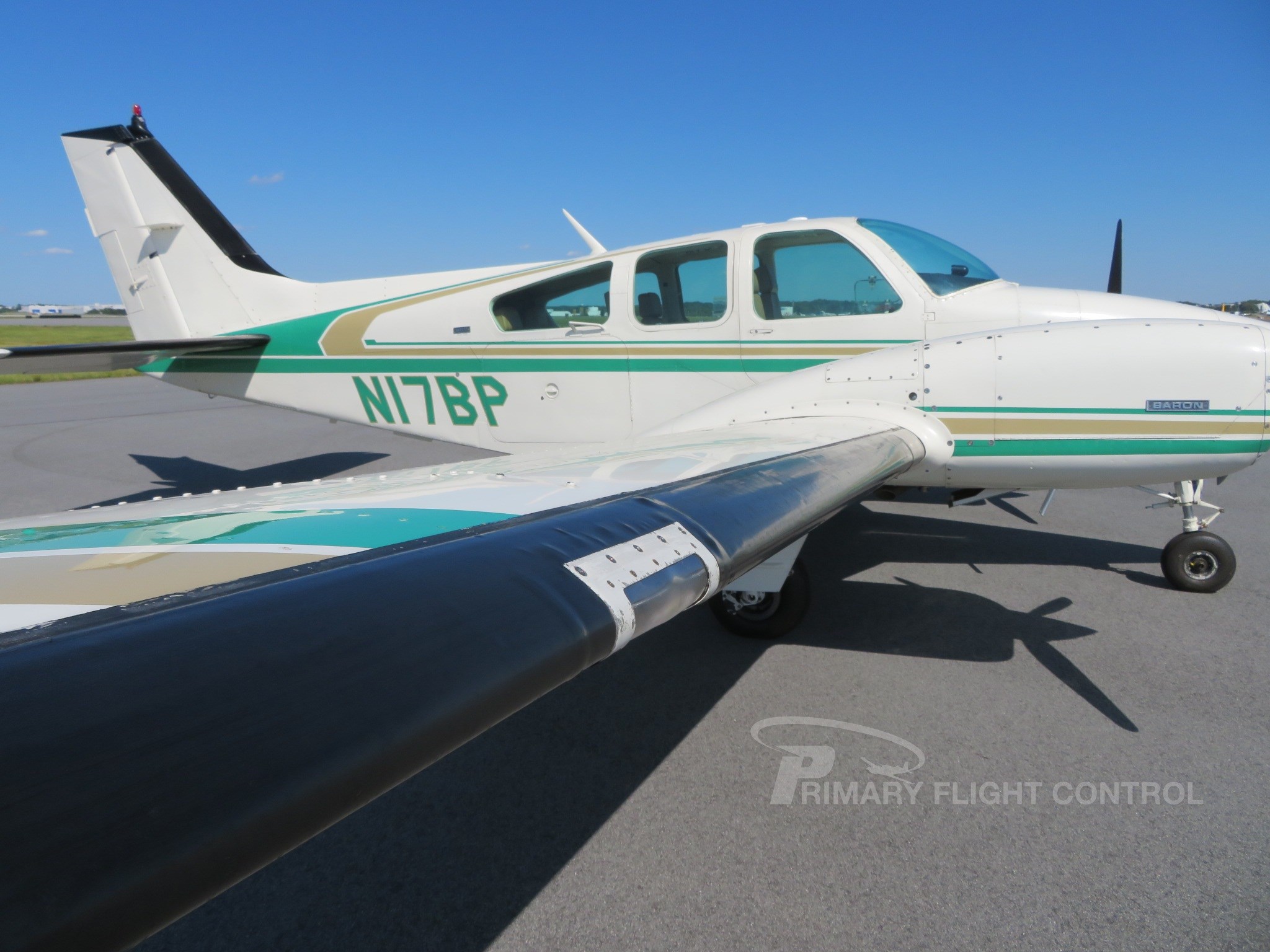 Airplane For Sale - 1974 Beechcraft B55 Baron