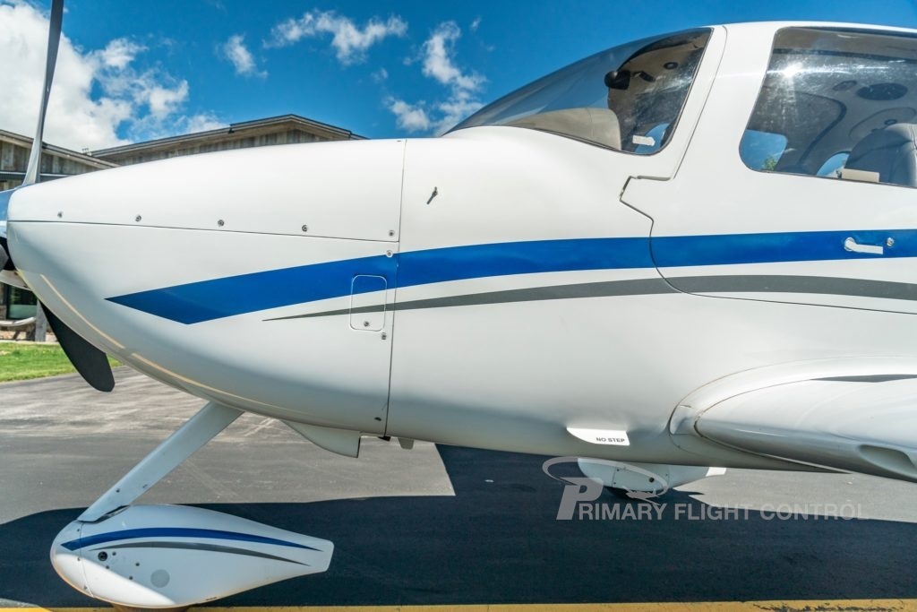 Airplane For Sale - 2001 Cirrus SR22