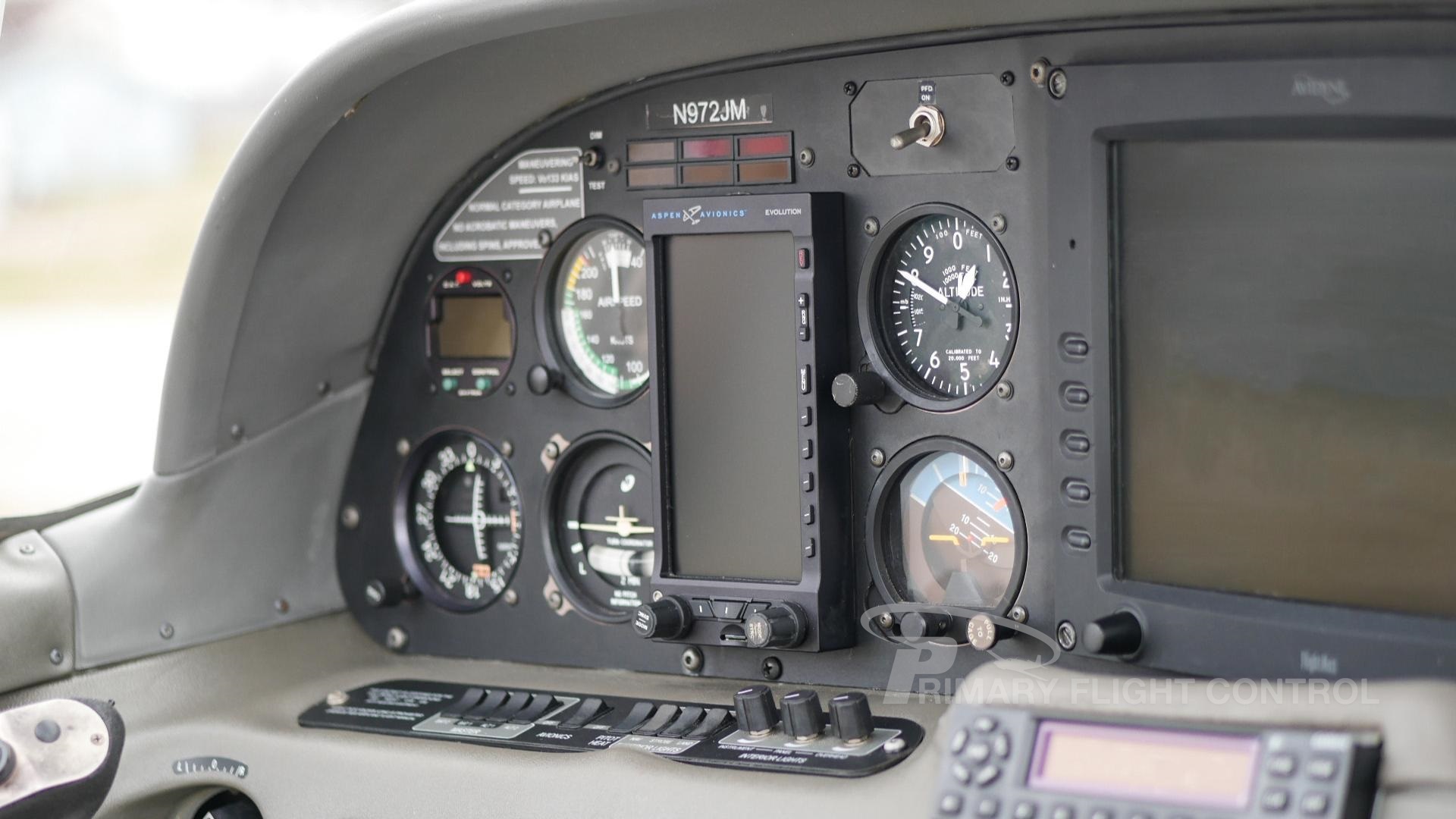 Airplane For Sale - 2002 Cirrus SR22