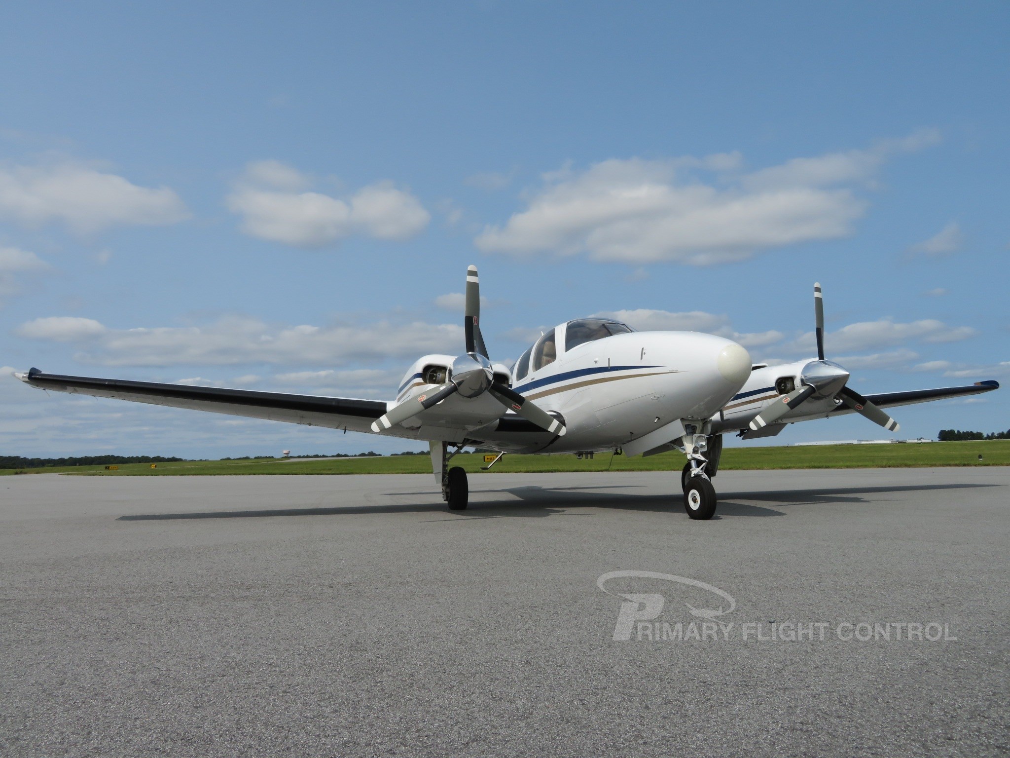 Airplane For Sale - 2001 Beechcraft B58 Baron